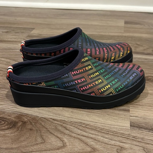 Hunter | Shoes | Hunter Play Logo Print Clog Shoes | Poshmark